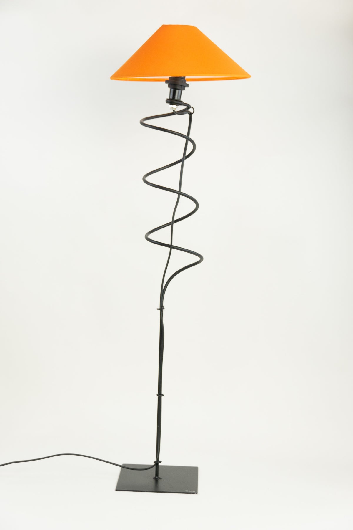 CRAZY TABLE LAMP – TrianonDesign