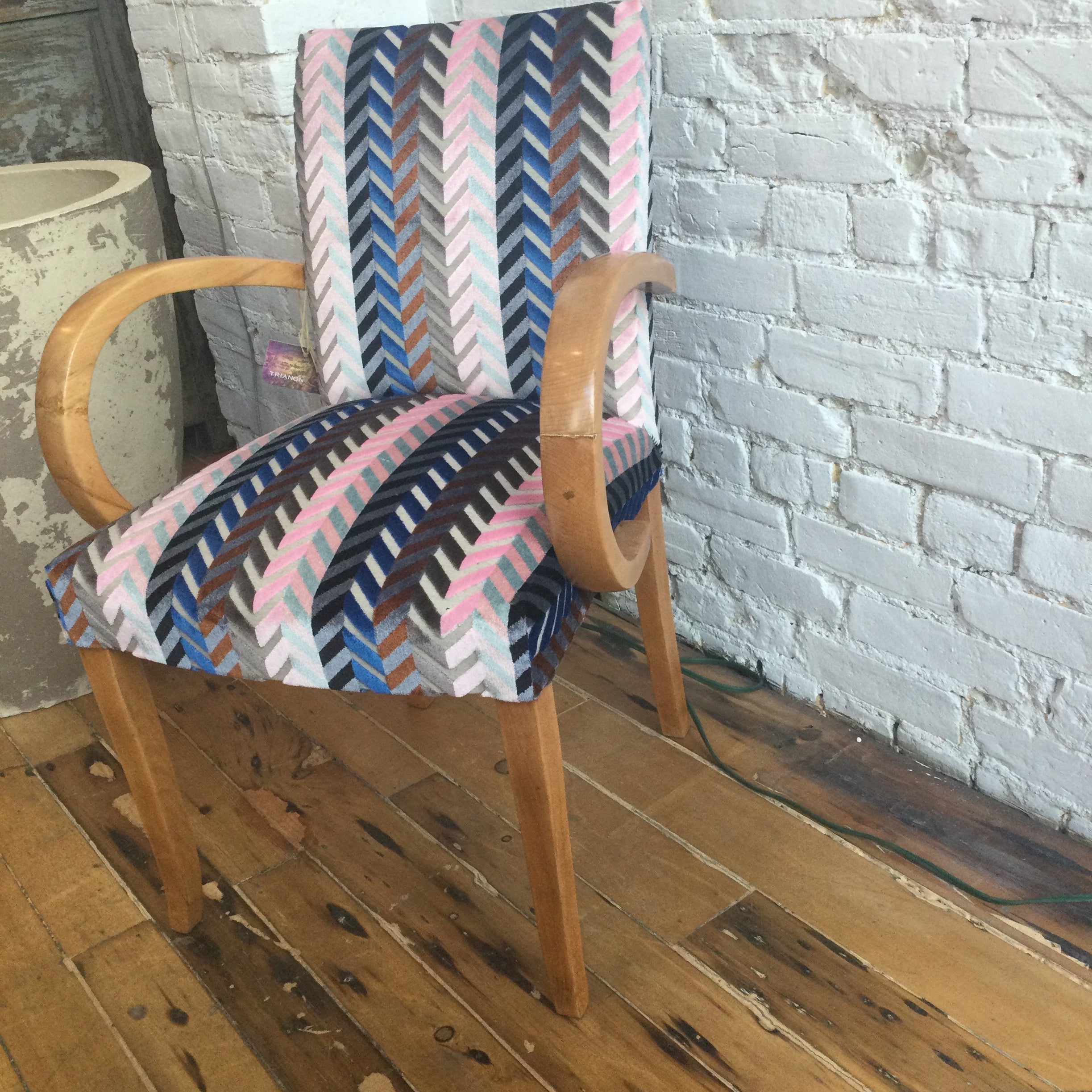 CHEVRON VELVET BRIDGE CHAIR | SEATING | SHOP ONLINE – TrianonDesign